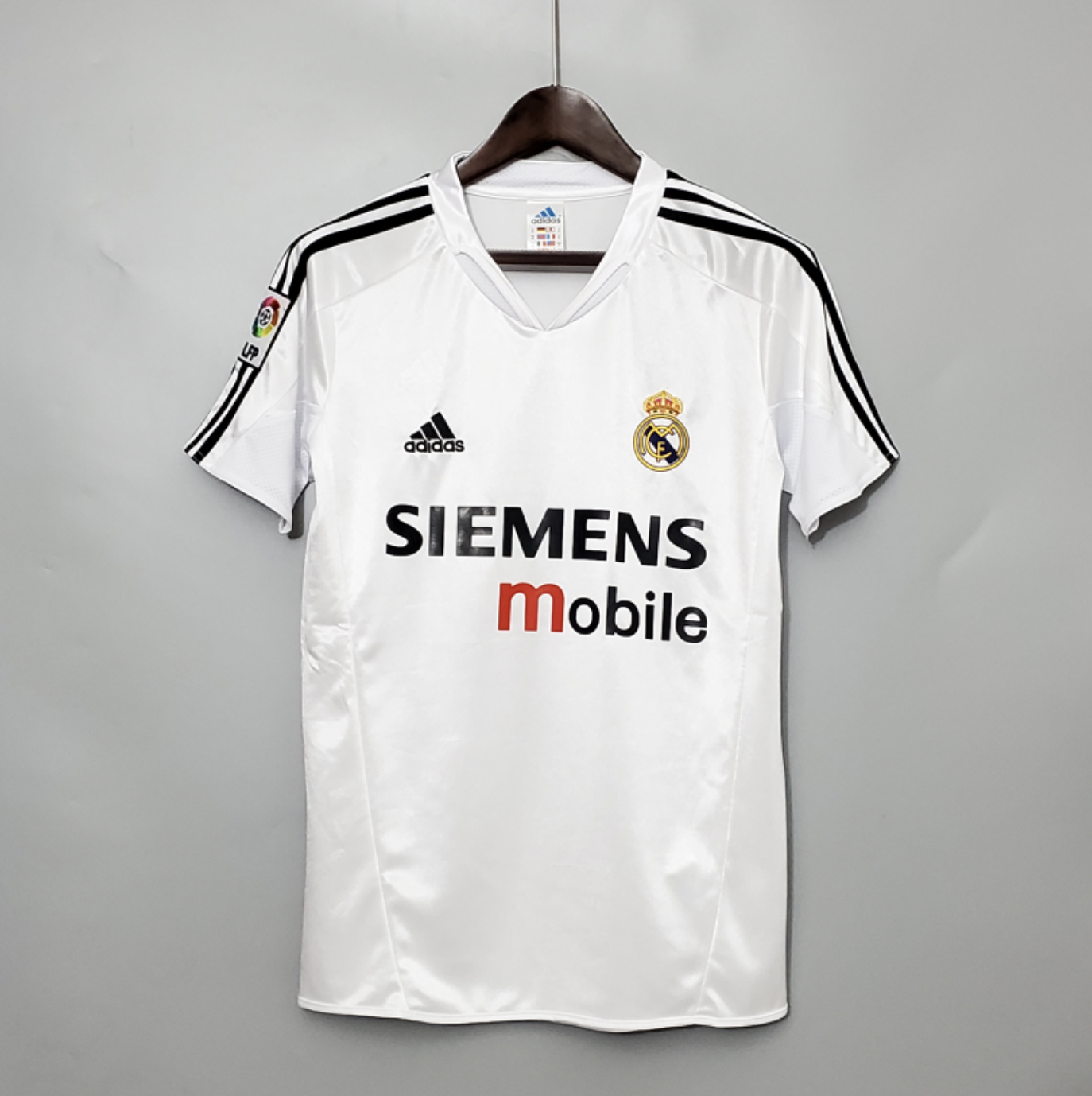 Retro 04/05 Real Madrid Home Kit – heritagekits.com